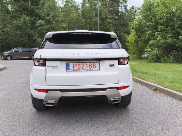 Ленд Ровер Рендж Ровер Эвок 2015 в Вильнюс на AUTOMOTO.COM.LV Белый Ленд Ровер Рендж Ровер Эвок 2015 в Вильнюс, объемом двигателя 2.18 л и пробегом 268 тыс. км за 9500 €, фото 4 на AUTOMOTO.COM.LV