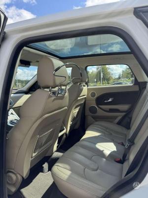 Balts Land Rover Range Rover Evoque 2015 Viļņa, ar dzinēja tilpumu 2.18 L un nobraukumu 200 tūkst. km par 11300 €, foto 13 vietnē AUTOMOTO.COM.LV