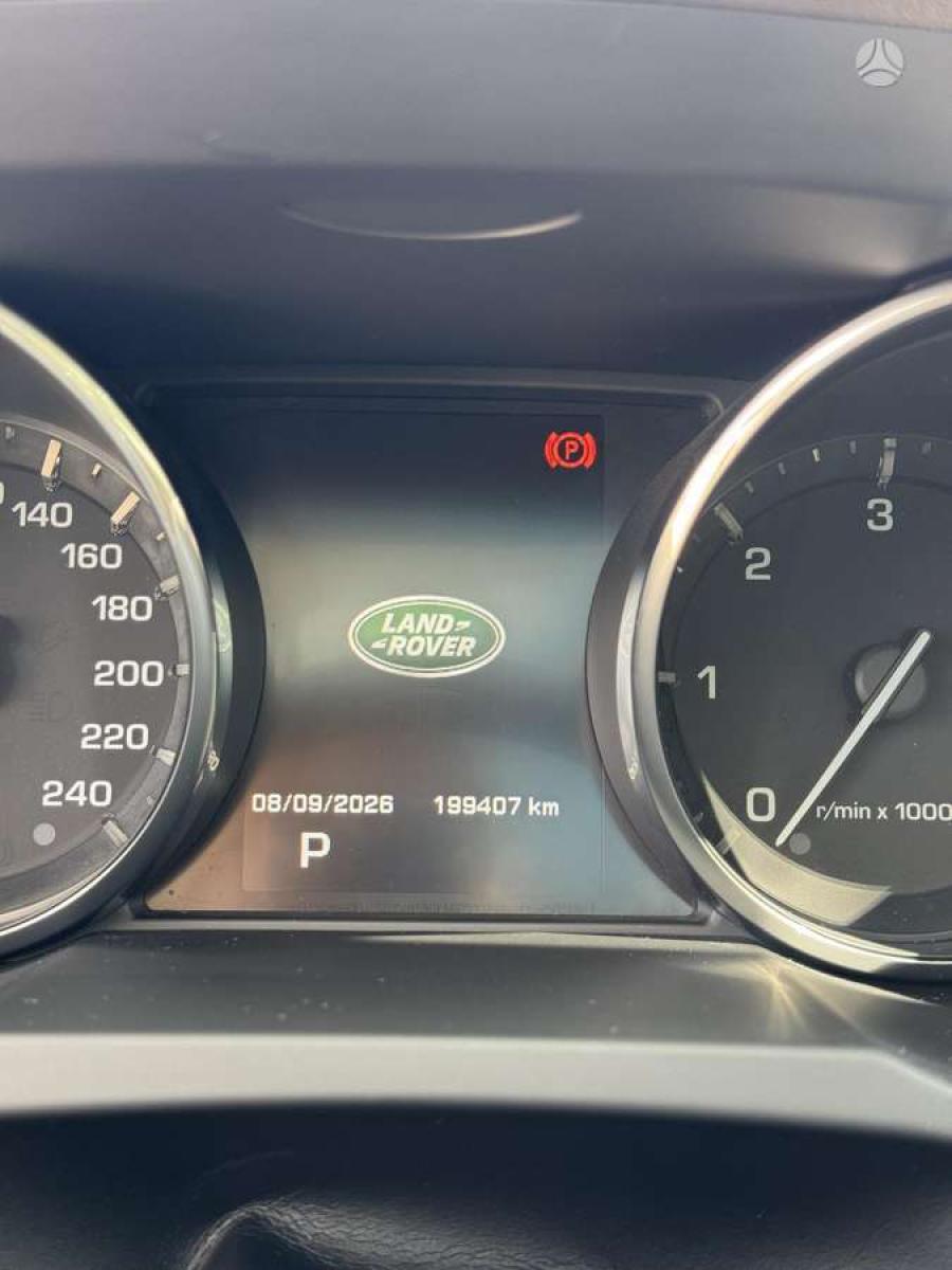 Balts Land Rover Range Rover Evoque 2015 Viļņa, ar dzinēja tilpumu 2.18 L un nobraukumu 200 tūkst. km par 11300 €, foto 27 vietnē AUTOMOTO.COM.LV
