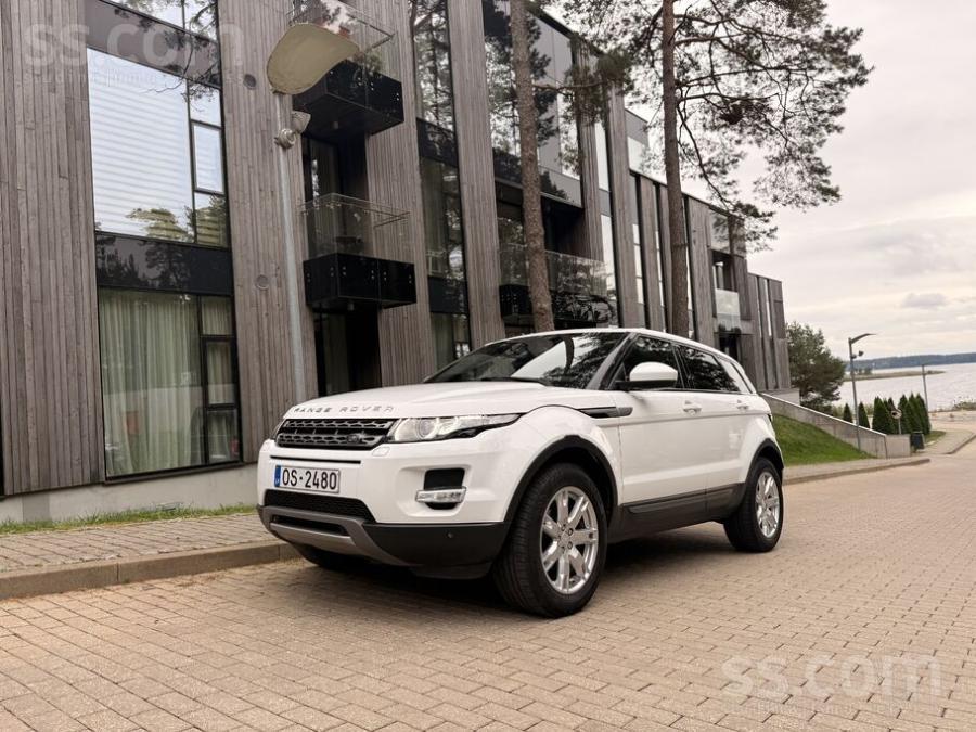 Balts Land Rover Range Rover Evoque 2015 Rīga, ar dzinēja tilpumu 2.20 L un nobraukumu 111 tūkst. km par 12500 €, foto 1 vietnē AUTOMOTO.COM.LV