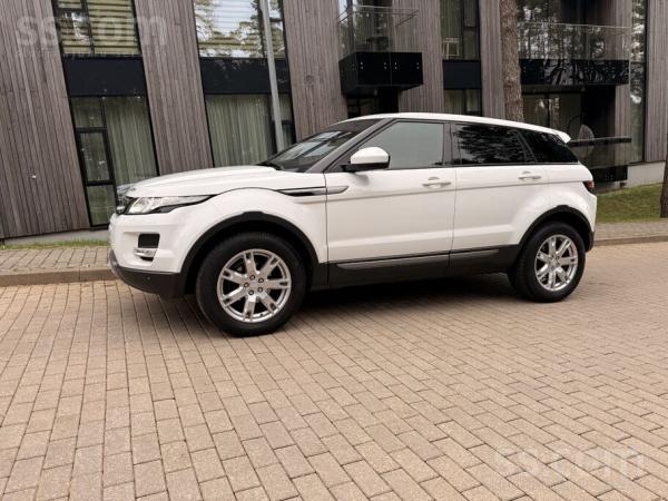 Balts Land Rover Range Rover Evoque 2015 Rīga, ar dzinēja tilpumu 2.20 L un nobraukumu 111 tūkst. km par 12500 €, foto 3 vietnē AUTOMOTO.COM.LV