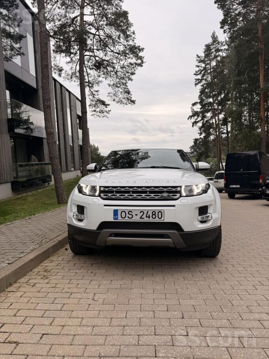 Balts Land Rover Range Rover Evoque 2015 Rīga, ar dzinēja tilpumu 2.20 L un nobraukumu 111 tūkst. km par 12500 €, foto 8 vietnē AUTOMOTO.COM.LV