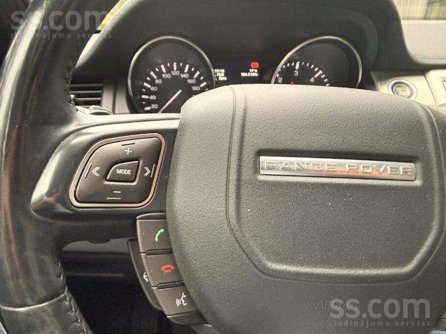 Balts Land Rover Range Rover Evoque 2015 Rīga, ar dzinēja tilpumu 2.20 L un nobraukumu 111 tūkst. km par 12500 €, foto 13 vietnē AUTOMOTO.COM.LV