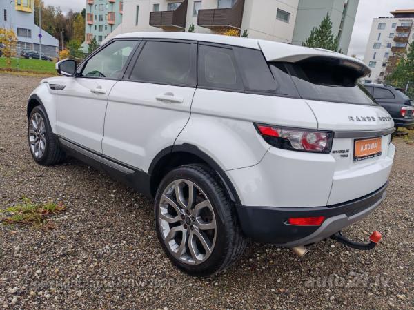 Land Rover Range Rover Evoque 2015 Tallina vietnē Balts Land Rover Range Rover Evoque 2015 Tallina, ar dzinēja tilpumu 2.20 L un nobraukumu 150 tūkst. km par 10999 €, foto 4 vietnē AUTOMOTO.COM.LV