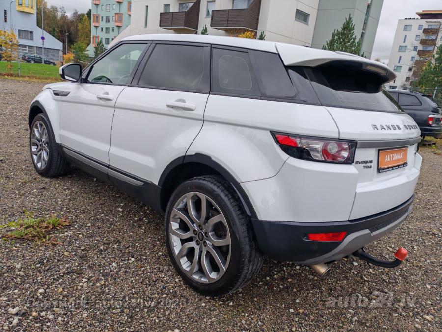 White Land Rover Range Rover Evoque 2015 in Tallinn, with an engine capacity of 2.20 L and mileage of 150 thousand km for 10999 €, photo 4 on AUTOMOTO.COM.LV