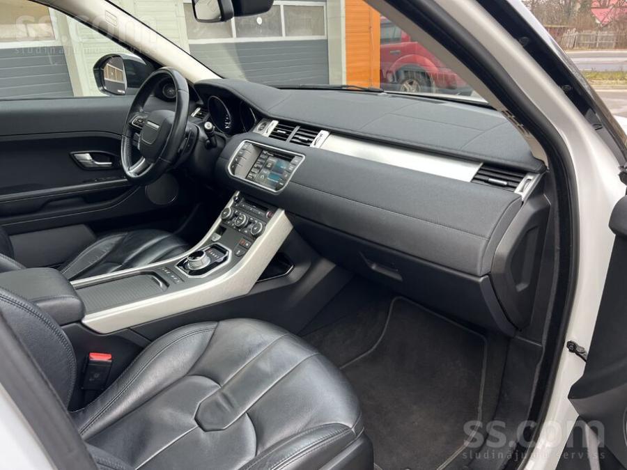 Balts Land Rover Range Rover Evoque 2015 Rīga, ar dzinēja tilpumu 2.20 L un nobraukumu 143 tūkst. km par 11200 €, foto 7 vietnē AUTOMOTO.COM.LV