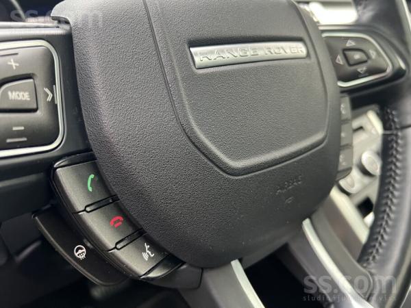 Land Rover Range Rover Evoque 2015 in Riga on AUTOMOTO.COM.LV White Land Rover Range Rover Evoque 2015 in Riga, with an engine capacity of 2.20 L and mileage of 143 thousand km for 11200 €, photo 10 on AUTOMOTO.COM.LV