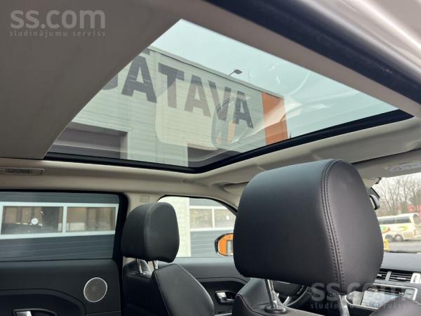Land Rover Range Rover Evoque 2015 in Riga on AUTOMOTO.COM.LV White Land Rover Range Rover Evoque 2015 in Riga, with an engine capacity of 2.20 L and mileage of 143 thousand km for 11200 €, photo 11 on AUTOMOTO.COM.LV