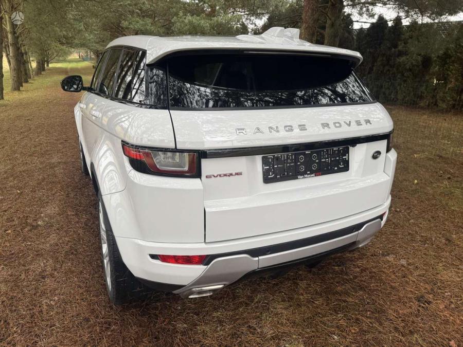 White Land Rover Range Rover Evoque 2016 in Alytus, with an engine capacity of 2.00 L and mileage of 166 thousand km for 11999 €, photo 8 on AUTOMOTO.COM.LV