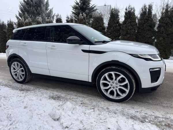 White Land Rover Range Rover Evoque 2016 in Alytus, with an engine capacity of 2.00 L and mileage of 166 thousand km for 11700 €, photo 2 on AUTOMOTO.COM.LV