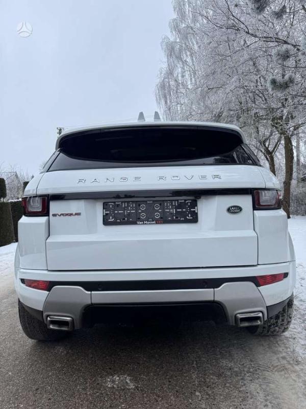 White Land Rover Range Rover Evoque 2016 in Alytus, with an engine capacity of 2.00 L and mileage of 166 thousand km for 11700 €, photo 10 on AUTOMOTO.COM.LV