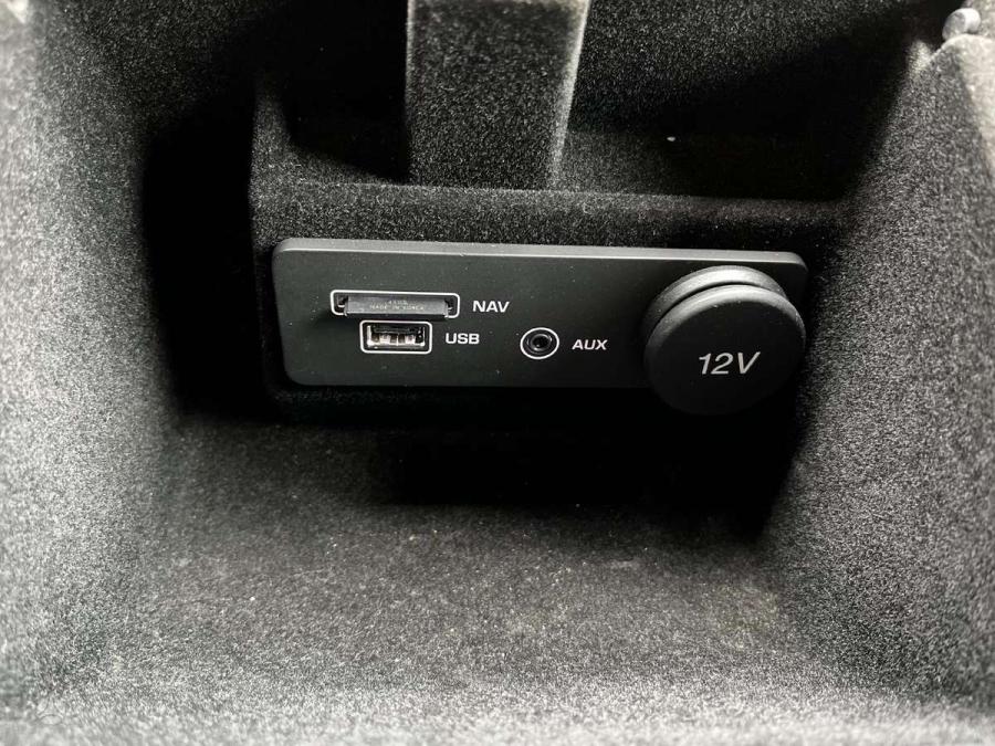 Balts Land Rover Range Rover Evoque 2016 Tauragė, ar dzinēja tilpumu 2.00 L un nobraukumu 124 tūkst. km par 10950 €, foto 21 vietnē AUTOMOTO.COM.LV