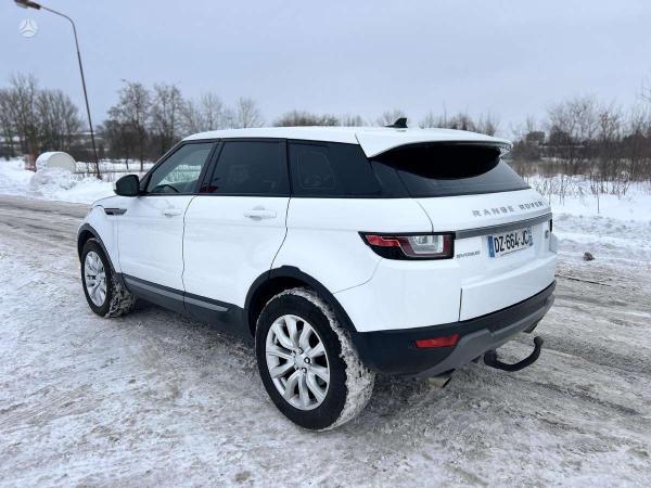 White Land Rover Range Rover Evoque 2016 in Panevezys, with an engine capacity of 2.00 L and mileage of 190 thousand km for 10400 €, photo 5 on AUTOMOTO.COM.LV