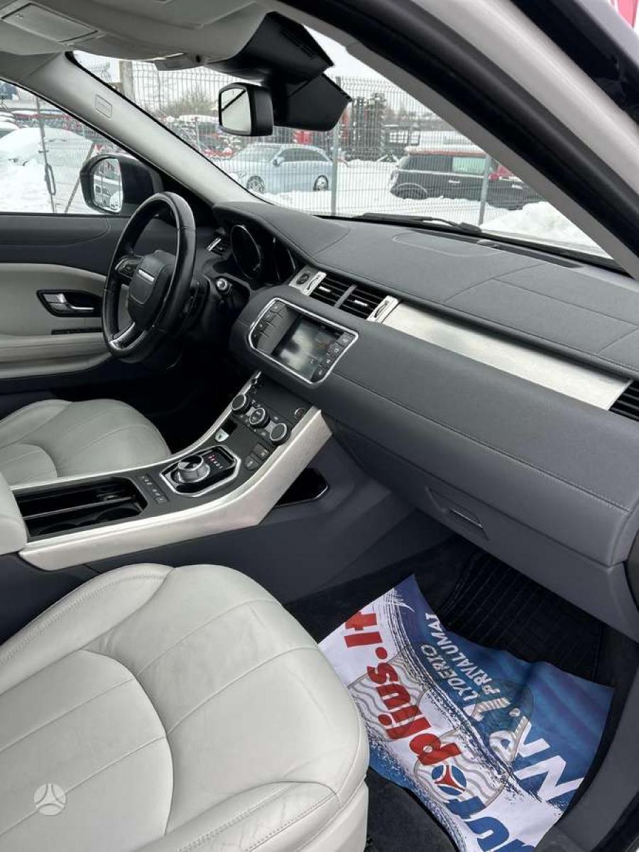 White Land Rover Range Rover Evoque 2016 in Panevezys, with an engine capacity of 2.00 L and mileage of 190 thousand km for 10400 €, photo 10 on AUTOMOTO.COM.LV