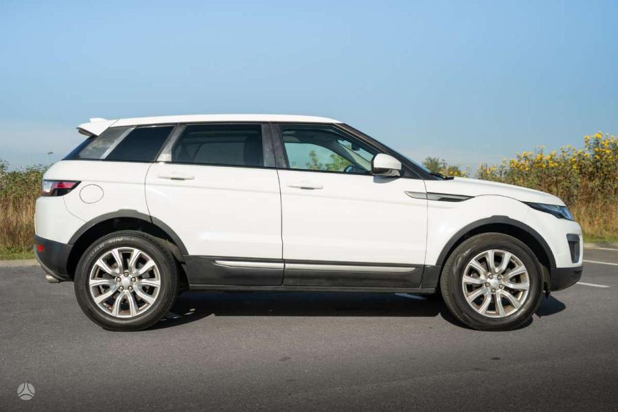 Balts Land Rover Range Rover Evoque 2016 Viļņa, ar dzinēja tilpumu 2.00 L un nobraukumu 144 tūkst. km par 9900 €, foto 4 vietnē AUTOMOTO.COM.LV