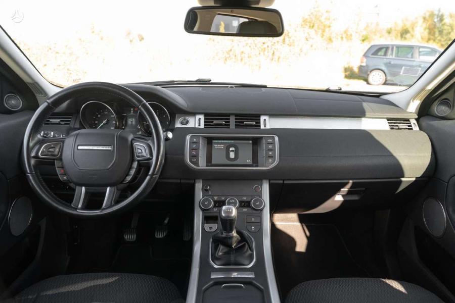 Balts Land Rover Range Rover Evoque 2016 Viļņa, ar dzinēja tilpumu 2.00 L un nobraukumu 144 tūkst. km par 9900 €, foto 17 vietnē AUTOMOTO.COM.LV