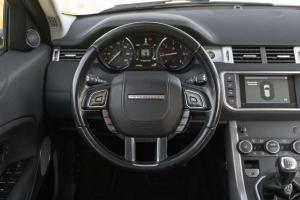 Balts Land Rover Range Rover Evoque 2016 Viļņa, ar dzinēja tilpumu 2.00 L un nobraukumu 144 tūkst. km par 9900 €, foto 22 vietnē AUTOMOTO.COM.LV