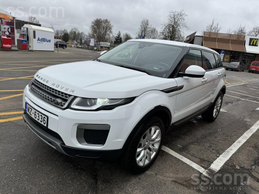 White Land Rover Range Rover Evoque 2016 in Jelgava, with an engine capacity of 2.00 L and mileage of 163 thousand km for 12000 €, photo 1 on AUTOMOTO.COM.LV