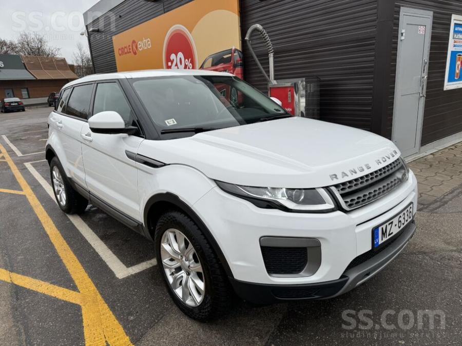 White Land Rover Range Rover Evoque 2016 in Jelgava, with an engine capacity of 2.00 L and mileage of 163 thousand km for 12000 €, photo 3 on AUTOMOTO.COM.LV