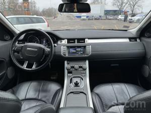 White Land Rover Range Rover Evoque 2016 in Jelgava, with an engine capacity of 2.00 L and mileage of 163 thousand km for 12000 €, photo 6 on AUTOMOTO.COM.LV