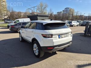 White Land Rover Range Rover Evoque 2016 in Riga, with an engine capacity of 2.00 L and mileage of 153 thousand km for 12990 €, photo 8 on AUTOMOTO.COM.LV