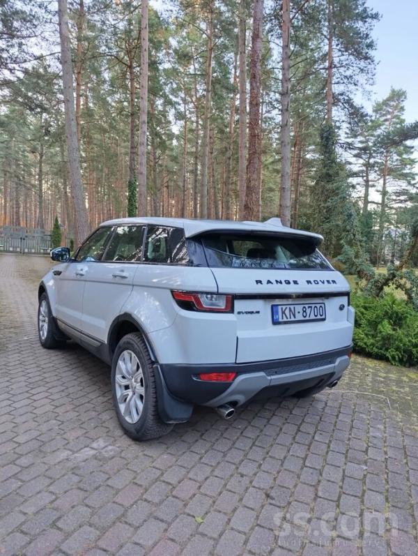 White Land Rover Range Rover Evoque 2016 in Liepaja, with an engine capacity of 2.00 L and mileage of 180 thousand km for 12000 €, photo 4 on AUTOMOTO.COM.LV