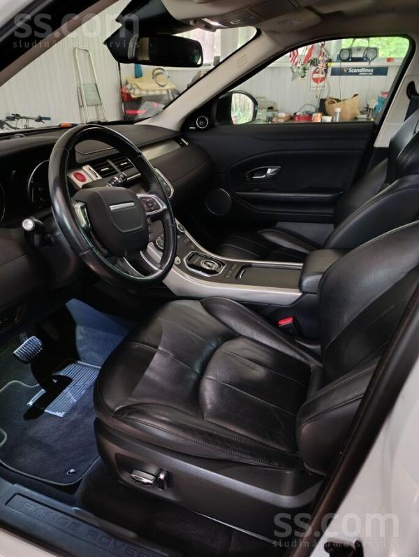 White Land Rover Range Rover Evoque 2016 in Liepaja, with an engine capacity of 2.00 L and mileage of 180 thousand km for 12000 €, photo 8 on AUTOMOTO.COM.LV