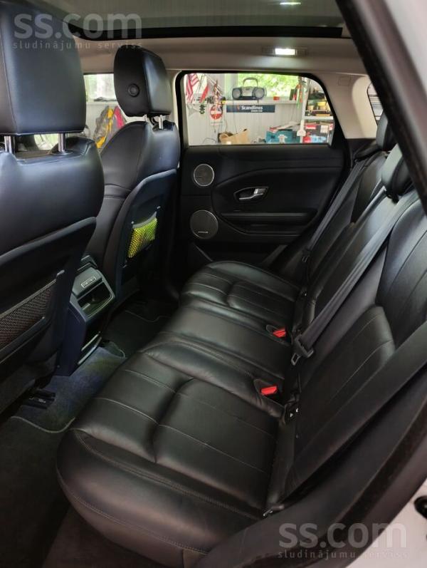 White Land Rover Range Rover Evoque 2016 in Liepaja, with an engine capacity of 2.00 L and mileage of 180 thousand km for 12000 €, photo 9 on AUTOMOTO.COM.LV