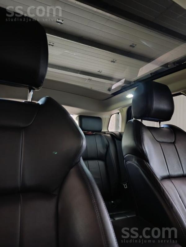 White Land Rover Range Rover Evoque 2016 in Liepaja, with an engine capacity of 2.00 L and mileage of 180 thousand km for 12000 €, photo 10 on AUTOMOTO.COM.LV