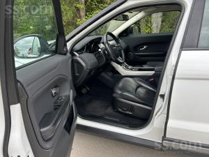 White Land Rover Range Rover Evoque 2016 in Ogre, with an engine capacity of 2.00 L and mileage of 165 thousand km for 10800 €, photo 6 on AUTOMOTO.COM.LV
