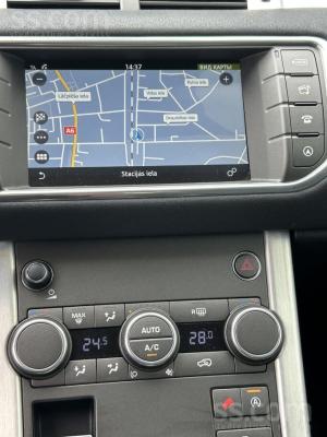 White Land Rover Range Rover Evoque 2016 in Ogre, with an engine capacity of 2.00 L and mileage of 165 thousand km for 10800 €, photo 10 on AUTOMOTO.COM.LV