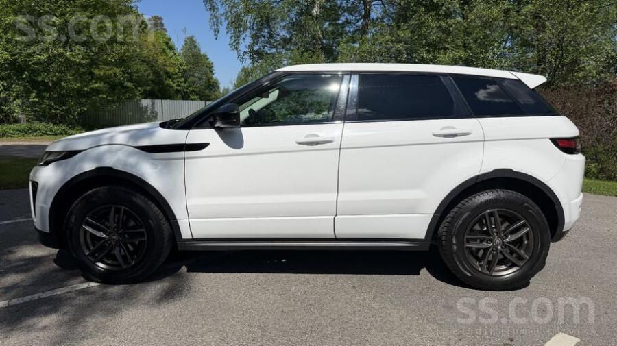 White Land Rover Range Rover Evoque 2016 in Riga, with an engine capacity of 2.00 L and mileage of 223 thousand km for 11900 €, photo 9 on AUTOMOTO.COM.LV