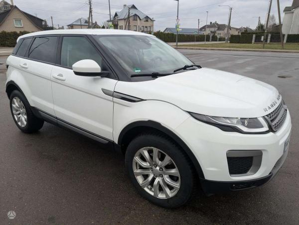 Balts Land Rover Range Rover Evoque 2016 Kauņa, ar dzinēja tilpumu 2.00 L un nobraukumu 170 tūkst. km par 11500 €, foto 2 vietnē AUTOMOTO.COM.LV