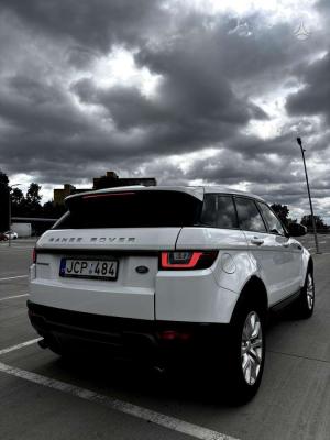 Balts Land Rover Range Rover Evoque 2016 Viļņa, ar dzinēja tilpumu 2.00 L un nobraukumu 214 tūkst. km par 12499 €, foto 5 vietnē AUTOMOTO.COM.LV
