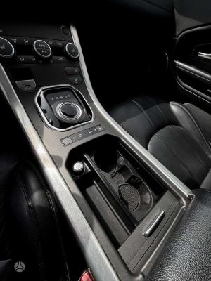 Balts Land Rover Range Rover Evoque 2016 Viļņa, ar dzinēja tilpumu 2.00 L un nobraukumu 214 tūkst. km par 12499 €, foto 12 vietnē AUTOMOTO.COM.LV
