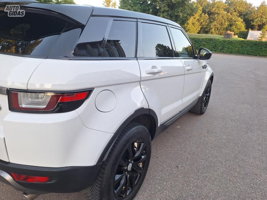 White Land Rover Range Rover Evoque 2016 in Telschi, with an engine capacity of 2.00 L and mileage of 221 thousand km for 9999 €, photo 8 on AUTOMOTO.COM.LV