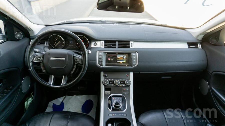 Balts Land Rover Range Rover Evoque 2016 Rīga, ar dzinēja tilpumu 2.00 L un nobraukumu 153 tūkst. km par 9590 €, foto 12 vietnē AUTOMOTO.COM.LV