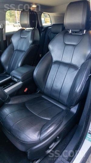 Balts Land Rover Range Rover Evoque 2016 Rīga, ar dzinēja tilpumu 2.00 L un nobraukumu 153 tūkst. km par 9590 €, foto 28 vietnē AUTOMOTO.COM.LV