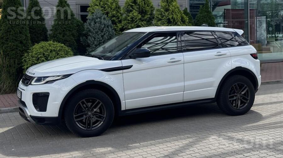 Balts Land Rover Range Rover Evoque 2016 Rīga, ar dzinēja tilpumu 2.00 L un nobraukumu 224 tūkst. km par 10700 €, foto 4 vietnē AUTOMOTO.COM.LV