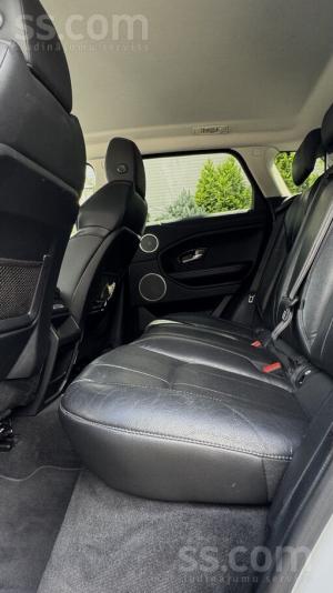 Balts Land Rover Range Rover Evoque 2016 Rīga, ar dzinēja tilpumu 2.00 L un nobraukumu 224 tūkst. km par 10700 €, foto 11 vietnē AUTOMOTO.COM.LV