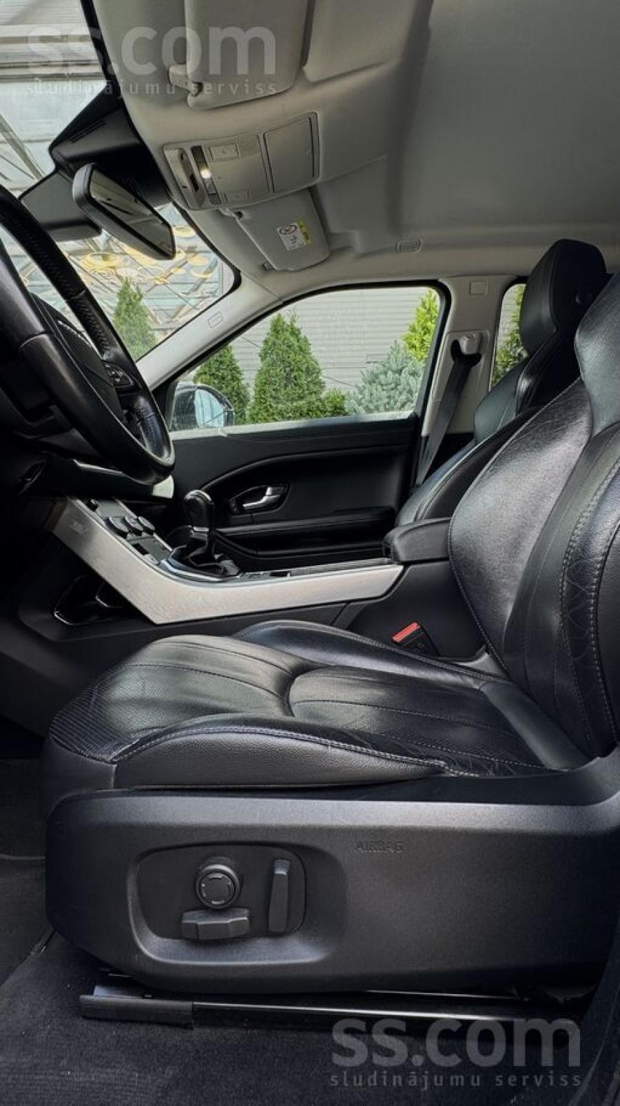 Balts Land Rover Range Rover Evoque 2016 Rīga, ar dzinēja tilpumu 2.00 L un nobraukumu 224 tūkst. km par 10700 €, foto 12 vietnē AUTOMOTO.COM.LV