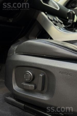 Balts Land Rover Range Rover Evoque 2016 Rīga, ar dzinēja tilpumu 2.00 L un nobraukumu 224 tūkst. km par 10700 €, foto 14 vietnē AUTOMOTO.COM.LV