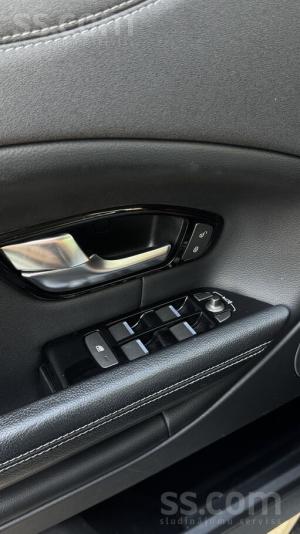 Balts Land Rover Range Rover Evoque 2016 Rīga, ar dzinēja tilpumu 2.00 L un nobraukumu 224 tūkst. km par 10700 €, foto 16 vietnē AUTOMOTO.COM.LV