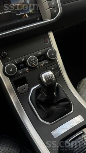 Balts Land Rover Range Rover Evoque 2016 Rīga, ar dzinēja tilpumu 2.00 L un nobraukumu 224 tūkst. km par 10700 €, foto 17 vietnē AUTOMOTO.COM.LV