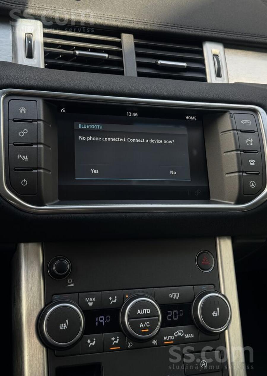 Balts Land Rover Range Rover Evoque 2016 Rīga, ar dzinēja tilpumu 2.00 L un nobraukumu 224 tūkst. km par 10700 €, foto 20 vietnē AUTOMOTO.COM.LV