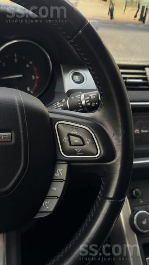Balts Land Rover Range Rover Evoque 2016 Rīga, ar dzinēja tilpumu 2.00 L un nobraukumu 224 tūkst. km par 10700 €, foto 23 vietnē AUTOMOTO.COM.LV