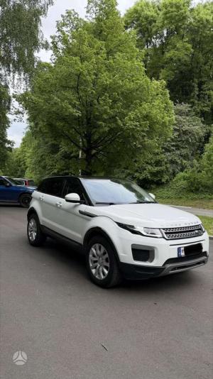 White Land Rover Range Rover Evoque 2016 in Vilnius, with an engine capacity of 2.00 L and mileage of 155 thousand km for 9999 €, photo 4 on AUTOMOTO.COM.LV