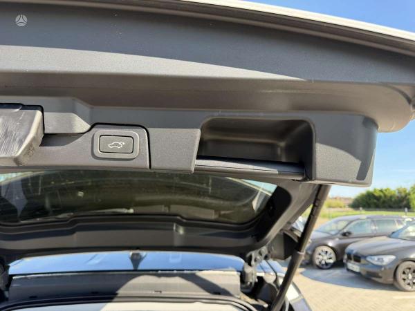 Balts Land Rover Range Rover Evoque 2016 Tauragė, ar dzinēja tilpumu 2.00 L un nobraukumu 160 tūkst. km par 7000 €, foto 9 vietnē AUTOMOTO.COM.LV