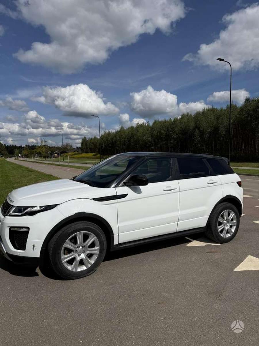White Land Rover Range Rover Evoque 2016 in Vilnius, with an engine capacity of 2.00 L and mileage of 184 thousand km for 10900 €, photo 3 on AUTOMOTO.COM.LV