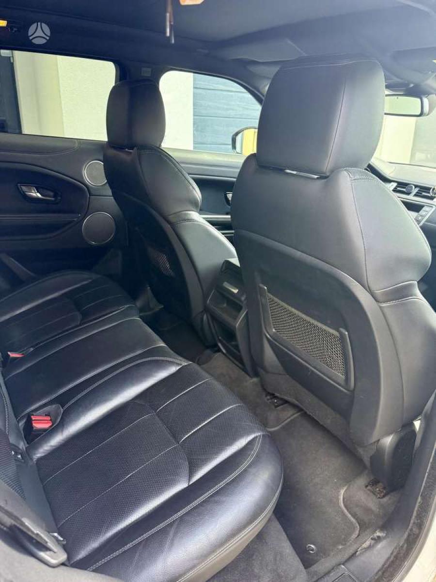 White Land Rover Range Rover Evoque 2016 in Vilnius, with an engine capacity of 2.00 L and mileage of 184 thousand km for 10900 €, photo 13 on AUTOMOTO.COM.LV